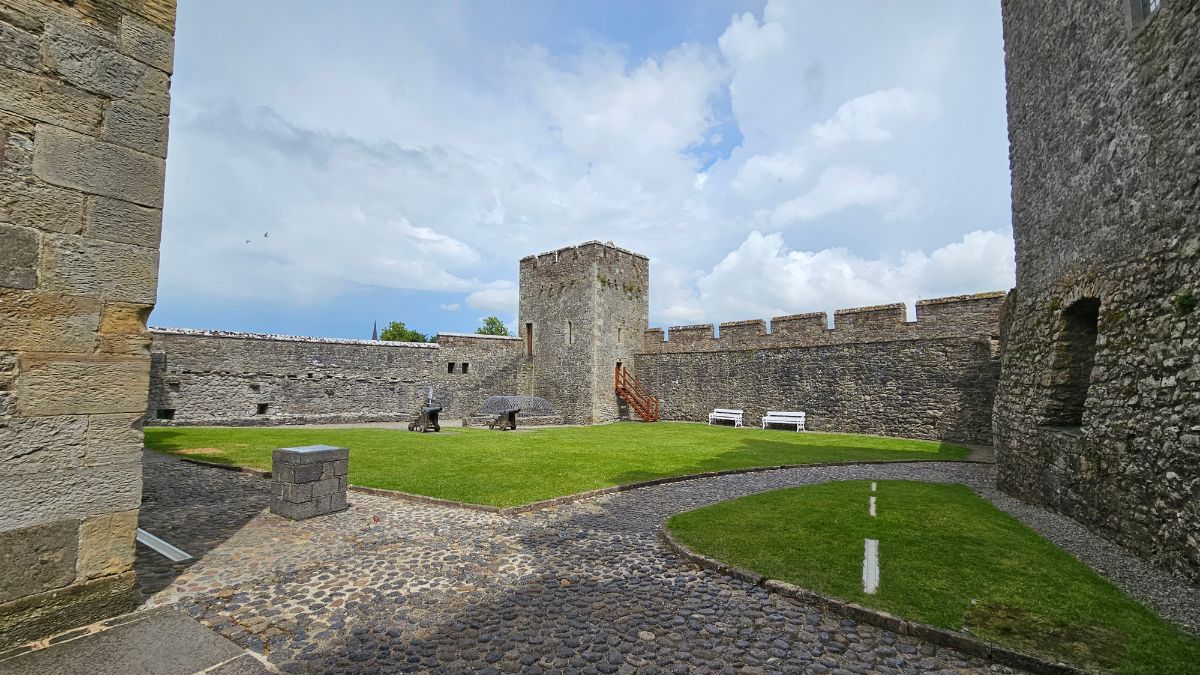 Cahir Castle: The Most Beautiful Castle In Ireland