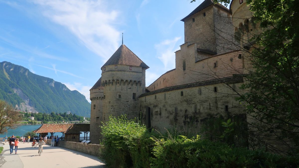 What Makes Castle Chillon One of the Best Castles in Switzerland